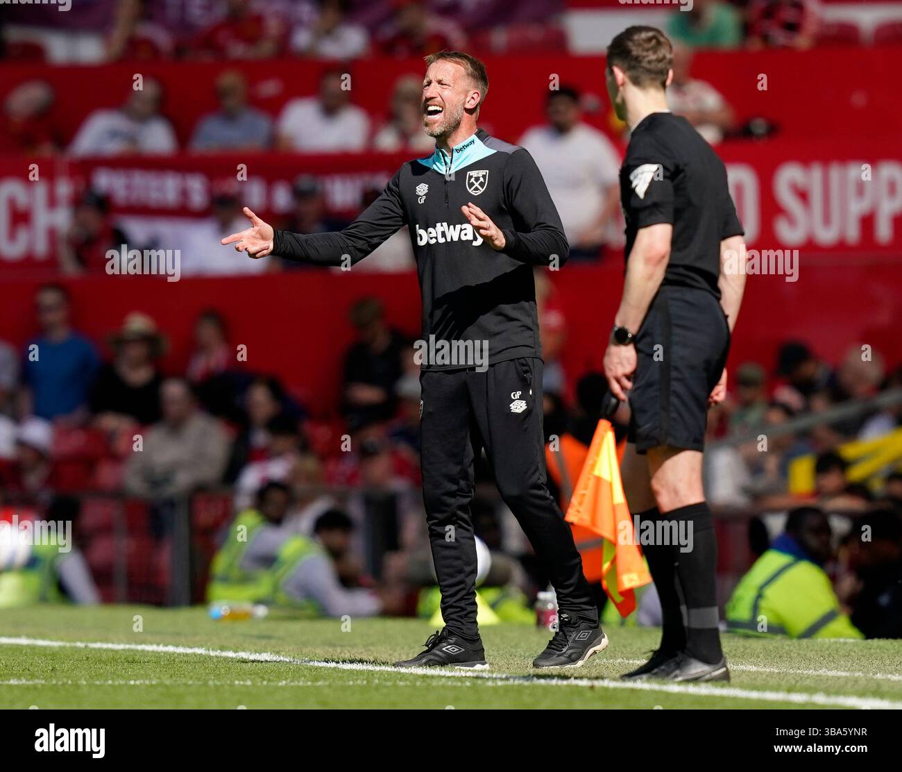 Manchester, UK. 11th May, 2025. Graham Potter manager of West Ham ...