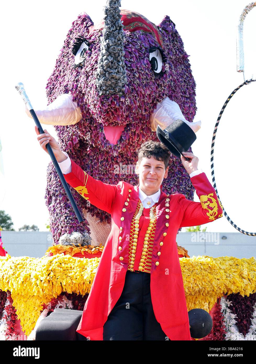 Annamaria Bodor, Ringmaster on the Greatest Showman float The Spalding ...
