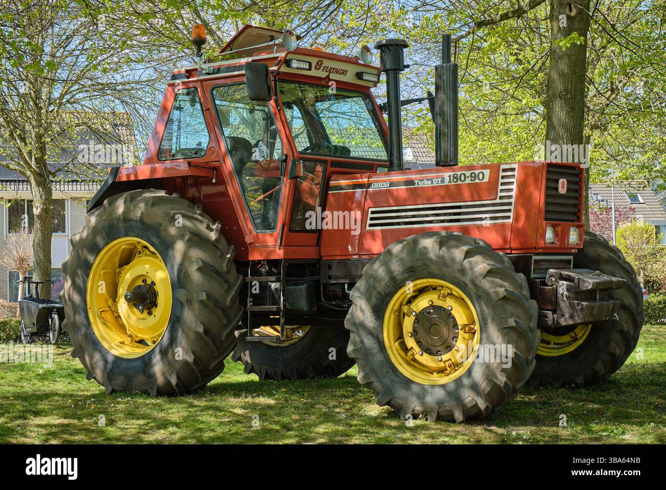 April 20, 2025 - Limmen-Netherlands: Oldtimer Fiatagri 180-90 tractor ...
