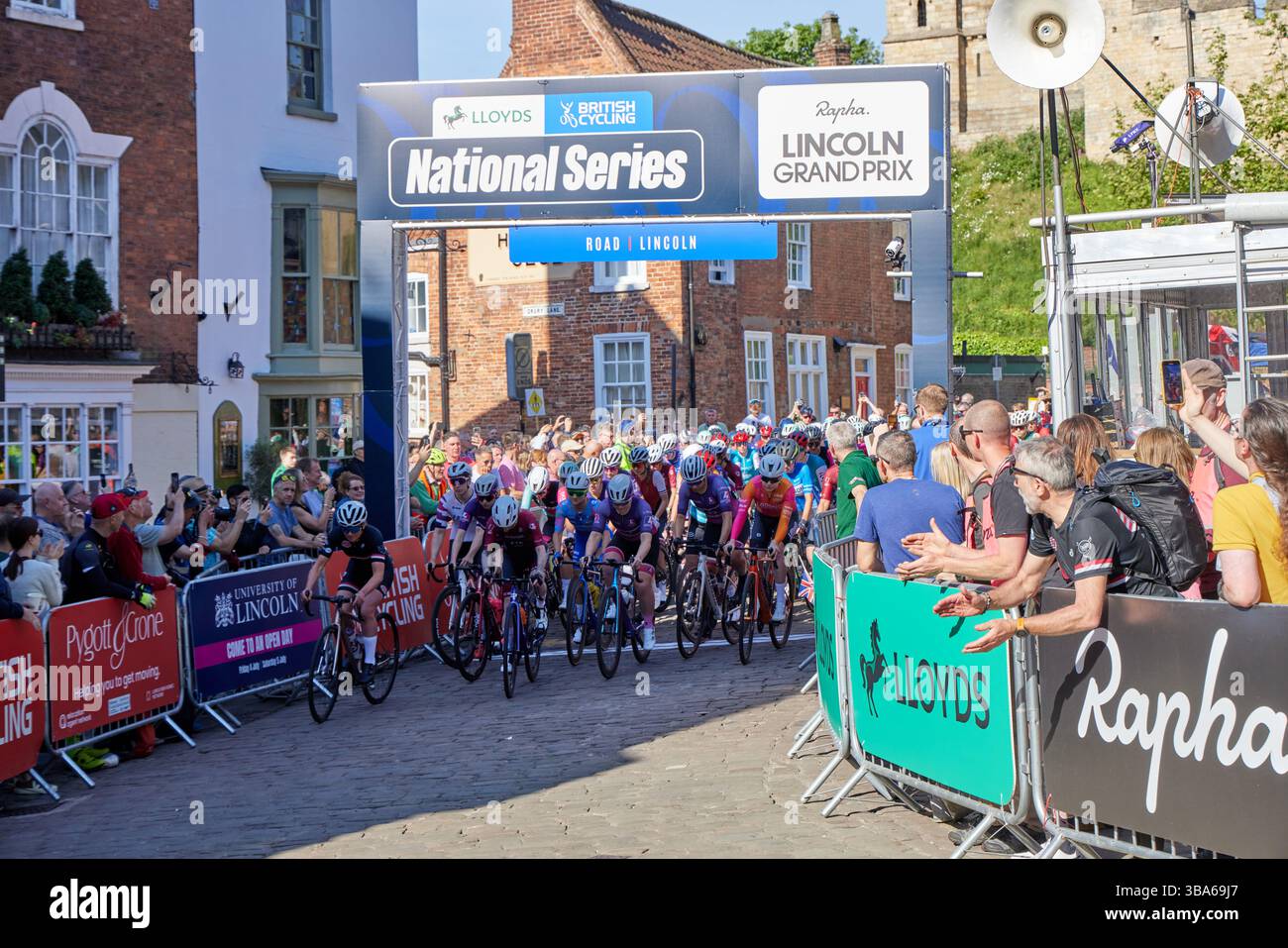 Victory salute lincoln gp hi-res stock photography and images - Alamy