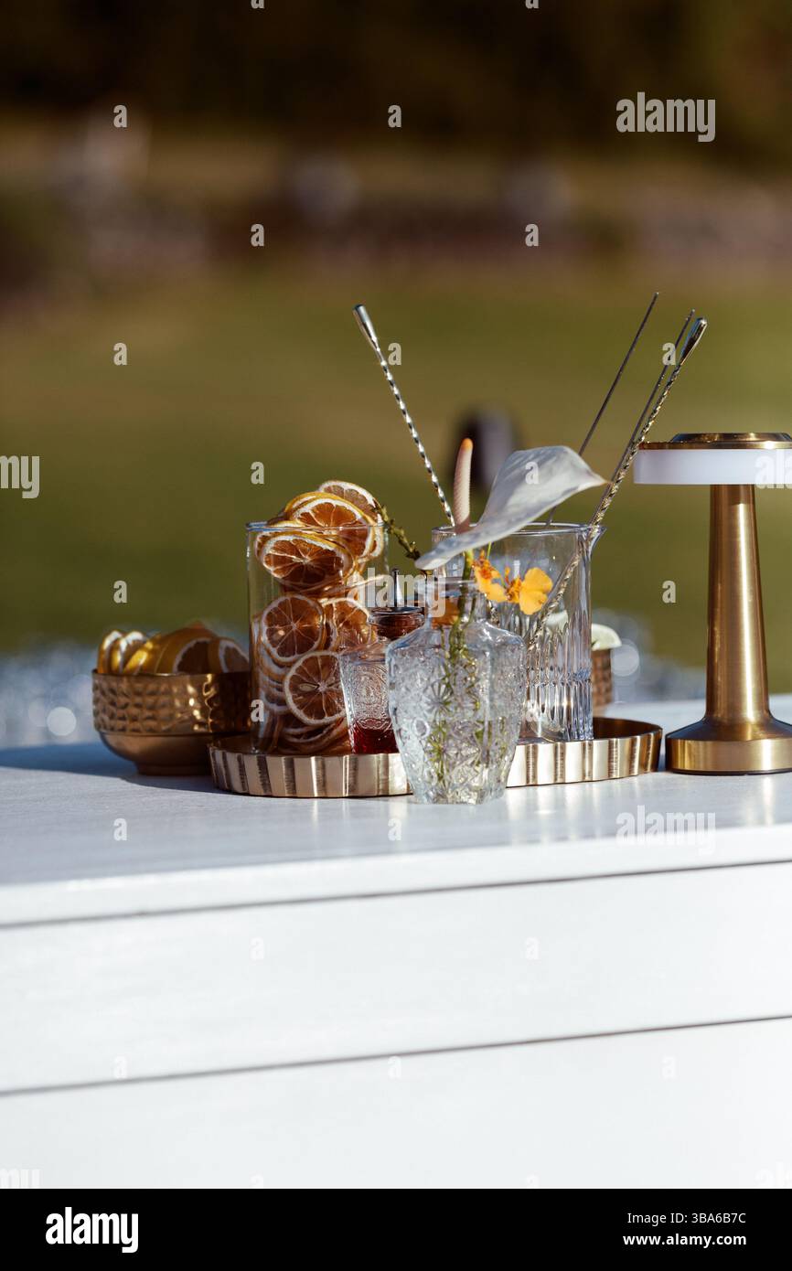 Hawaii wedding reception hi-res stock photography and images - Alamy