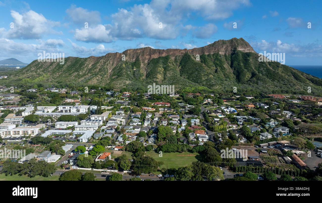Hawaii hiking lifestyle aerial hi-res stock photography and images - Alamy