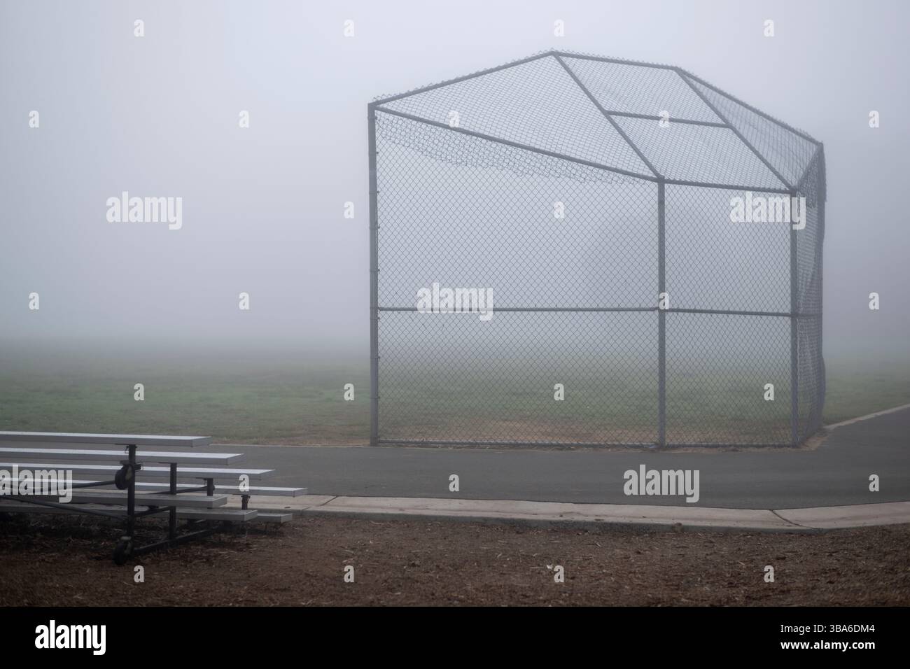 Chain link backstop hi-res stock photography and images - Alamy