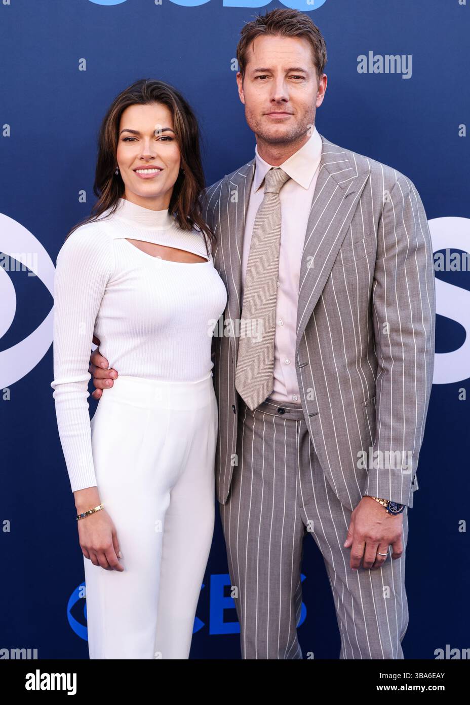 LOS ANGELES, CALIFORNIA, USA - MAY 07: Sofia Pernas and husband Justin Hartley of Tracker arrive ...
