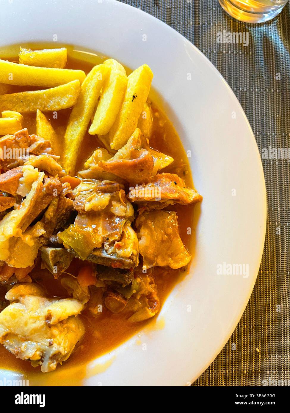 Lamb tradicional hi-res stock photography and images - Alamy