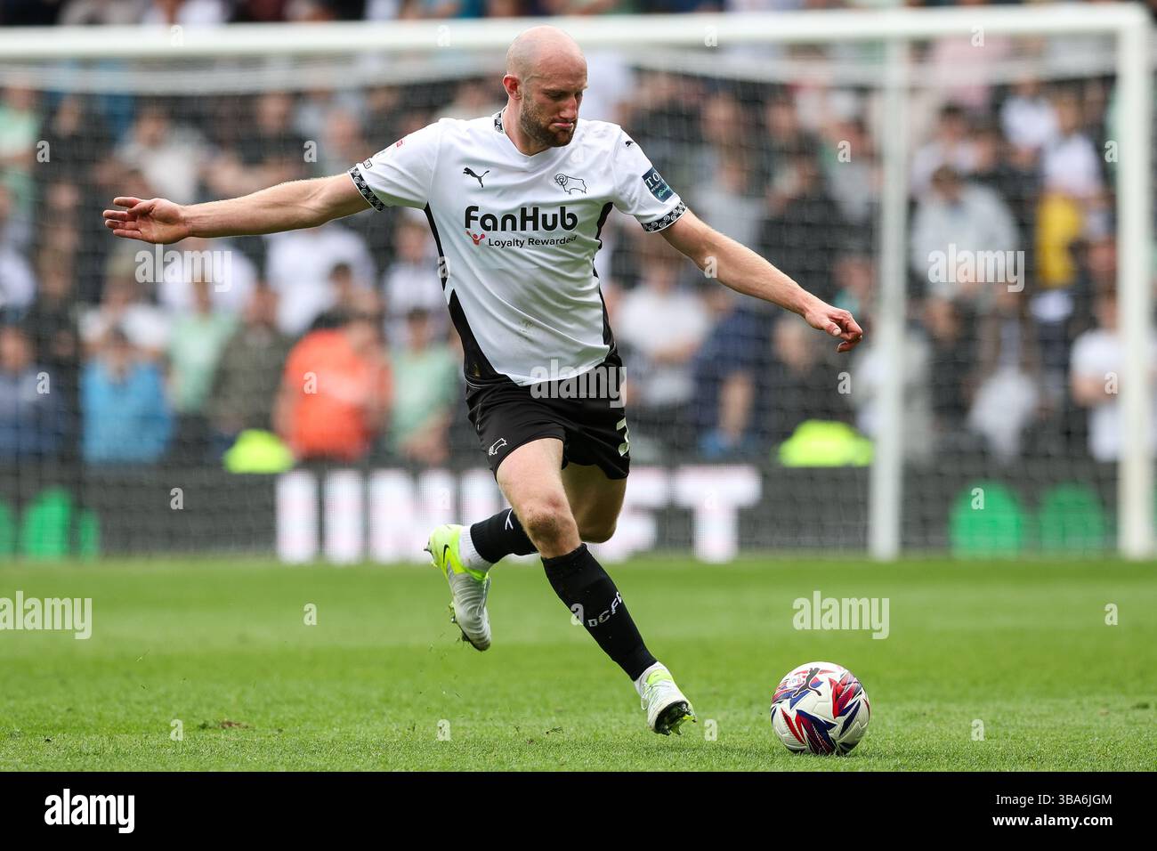 Derby County's Matt Clarke during the Sky Bet Championship match at ...