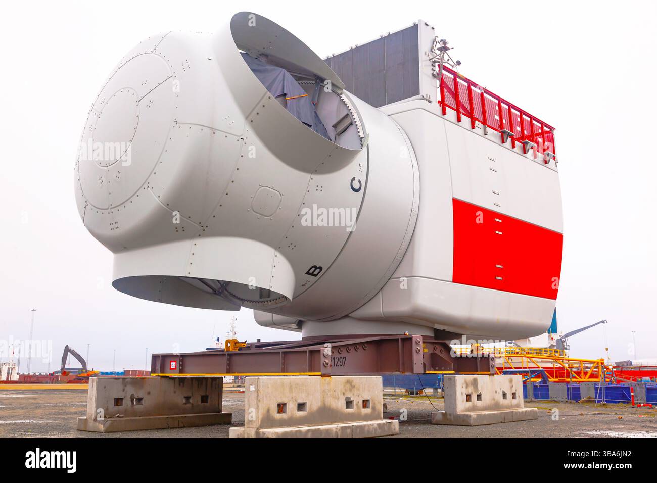 Industrial parts scanning hi-res stock photography and images - Alamy