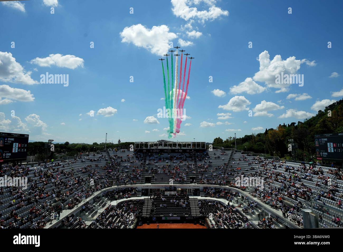 the passage of the tricolour arrows planes during the 4th round Peyton ...