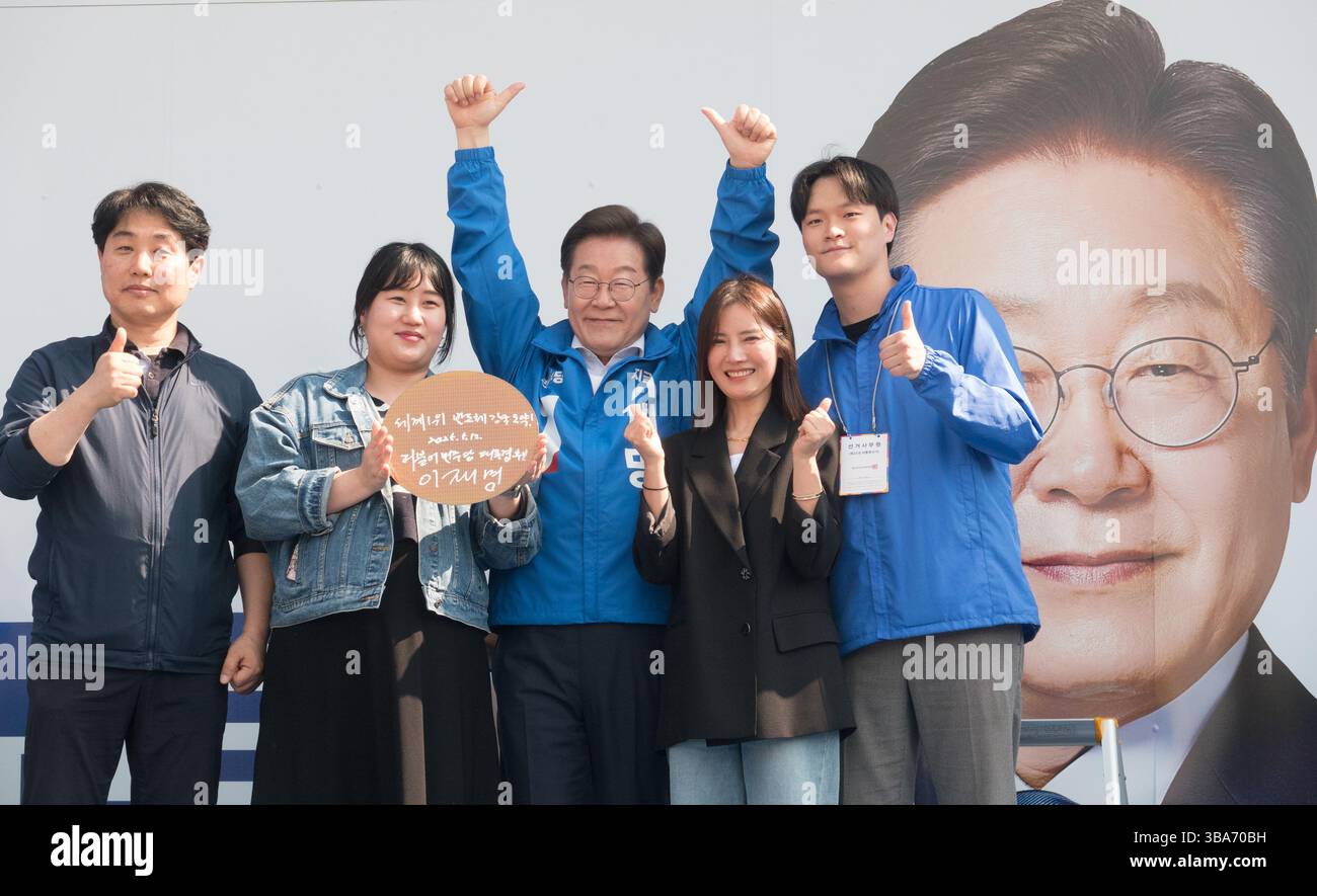 Seoul, South Korea. May 12, 2025 :Lee Jae-Myung, May 12, 2025 : Lee Jae-Myung (C), the ...