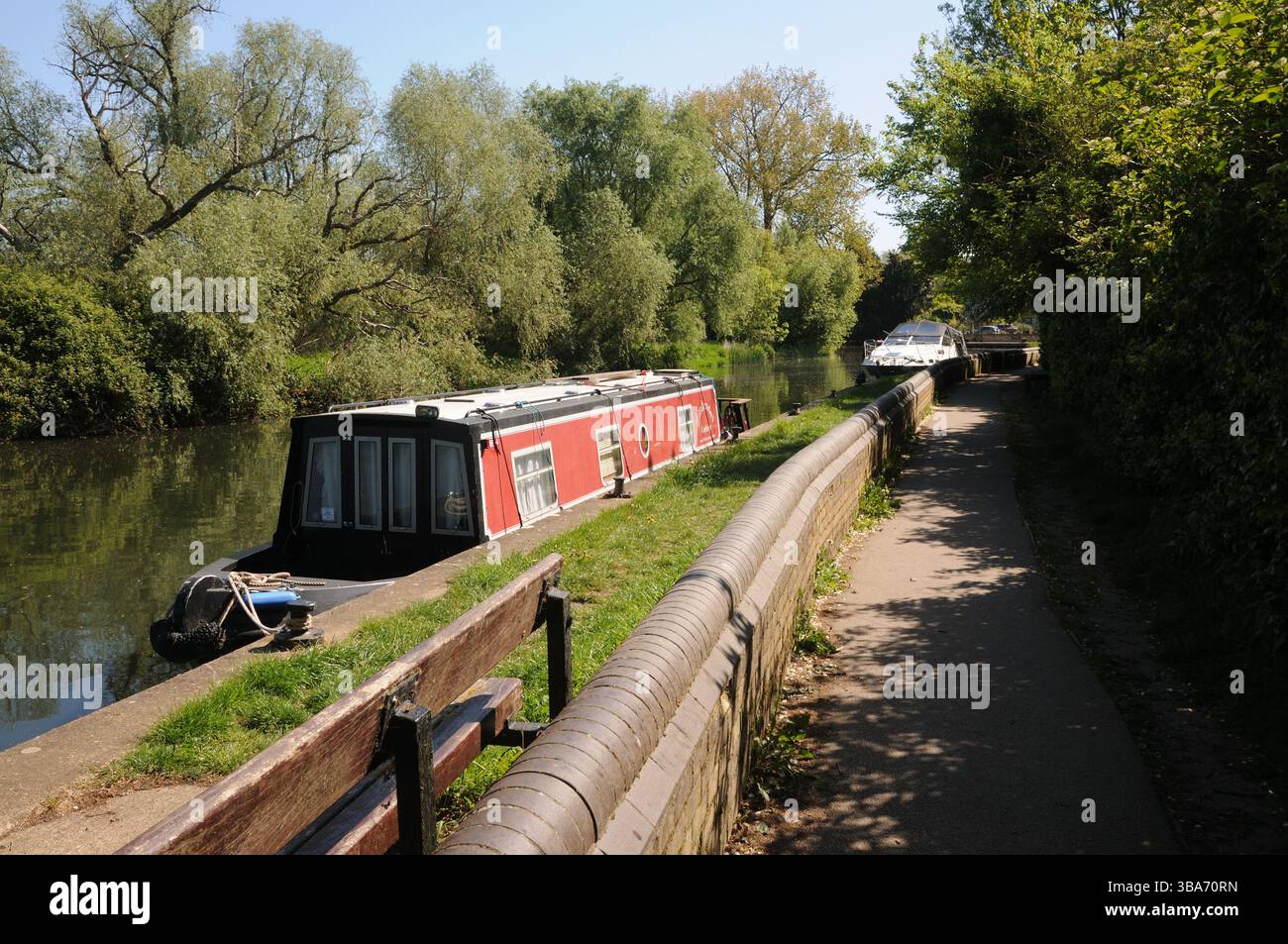 River Great Ouse view, High Street, Hemingford Grey, Cambridgeshire ...