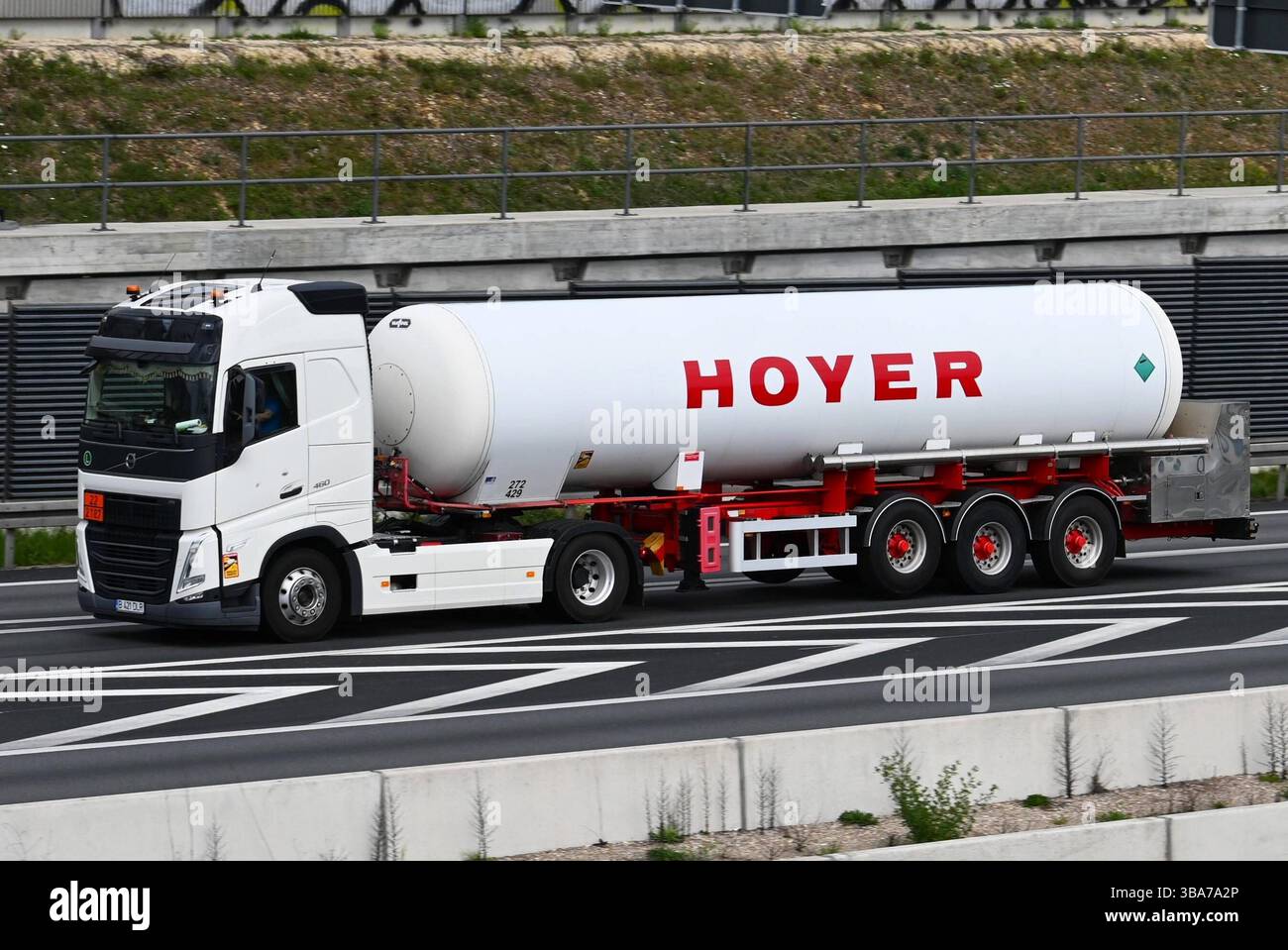 Die Hoyer GmbH Internationale Fachspedition ist die ...