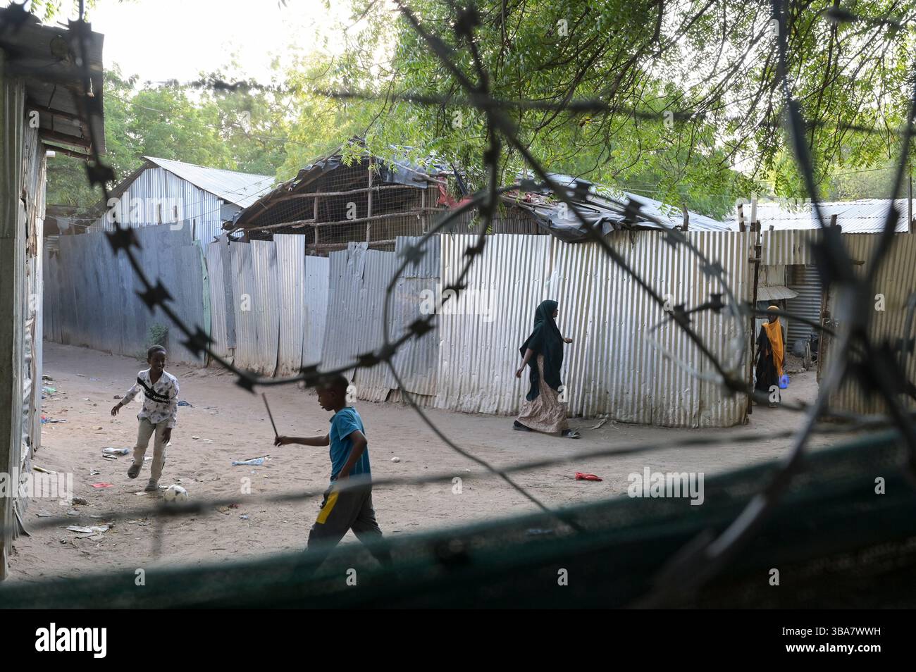 KENYA, Turkana, Kakuma, refugee camp / KENIA, Turkana, Flüchtlingslager ...