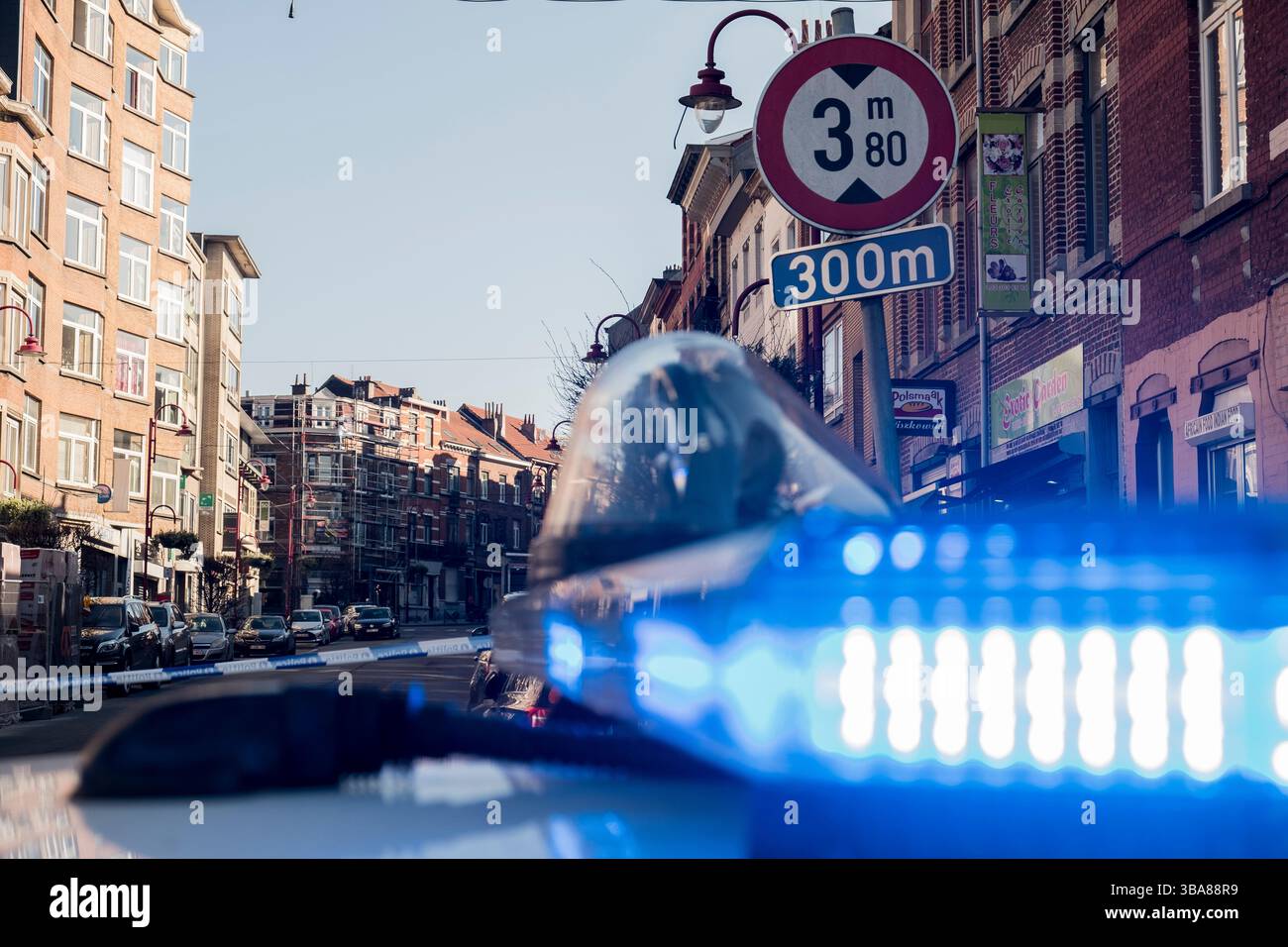 Lumières bleues des gyrophares de la police | Blue lights from police ...