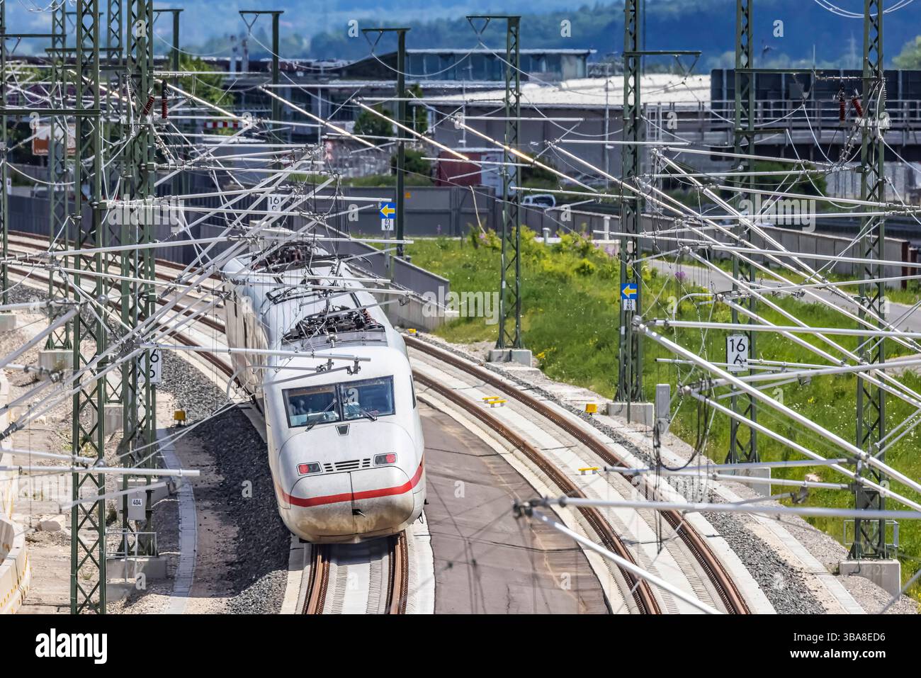 Erster Messzug unterwegs auf der Neubaustrecke zwischen Flughafen ...