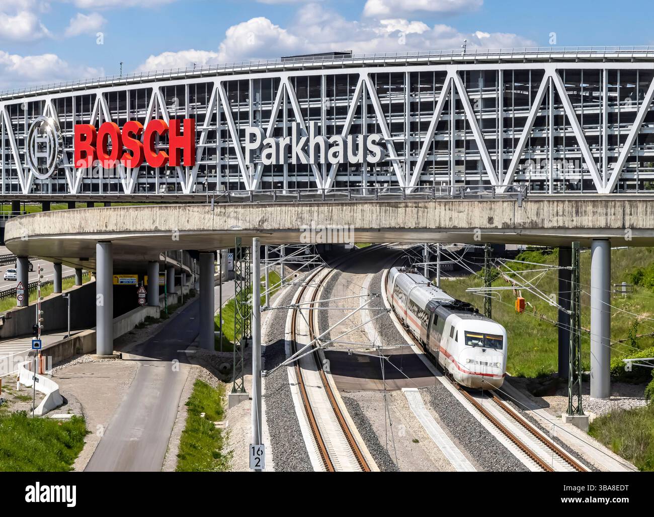 Erster Messzug unterwegs auf der Neubaustrecke zwischen Flughafen ...