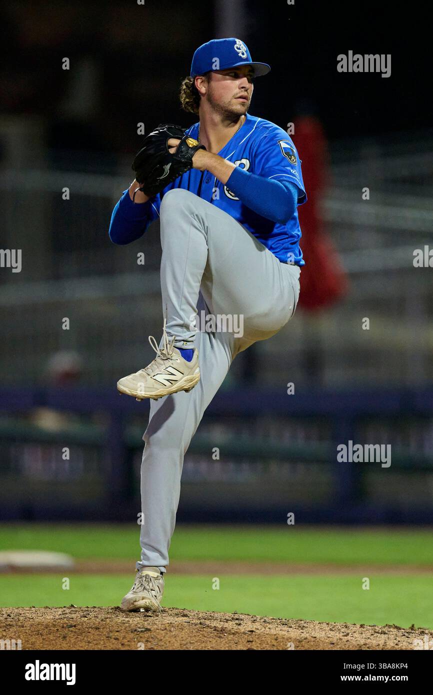 Biloxi Shuckers pitcher Will Childers (16) during an MiLB Southern ...