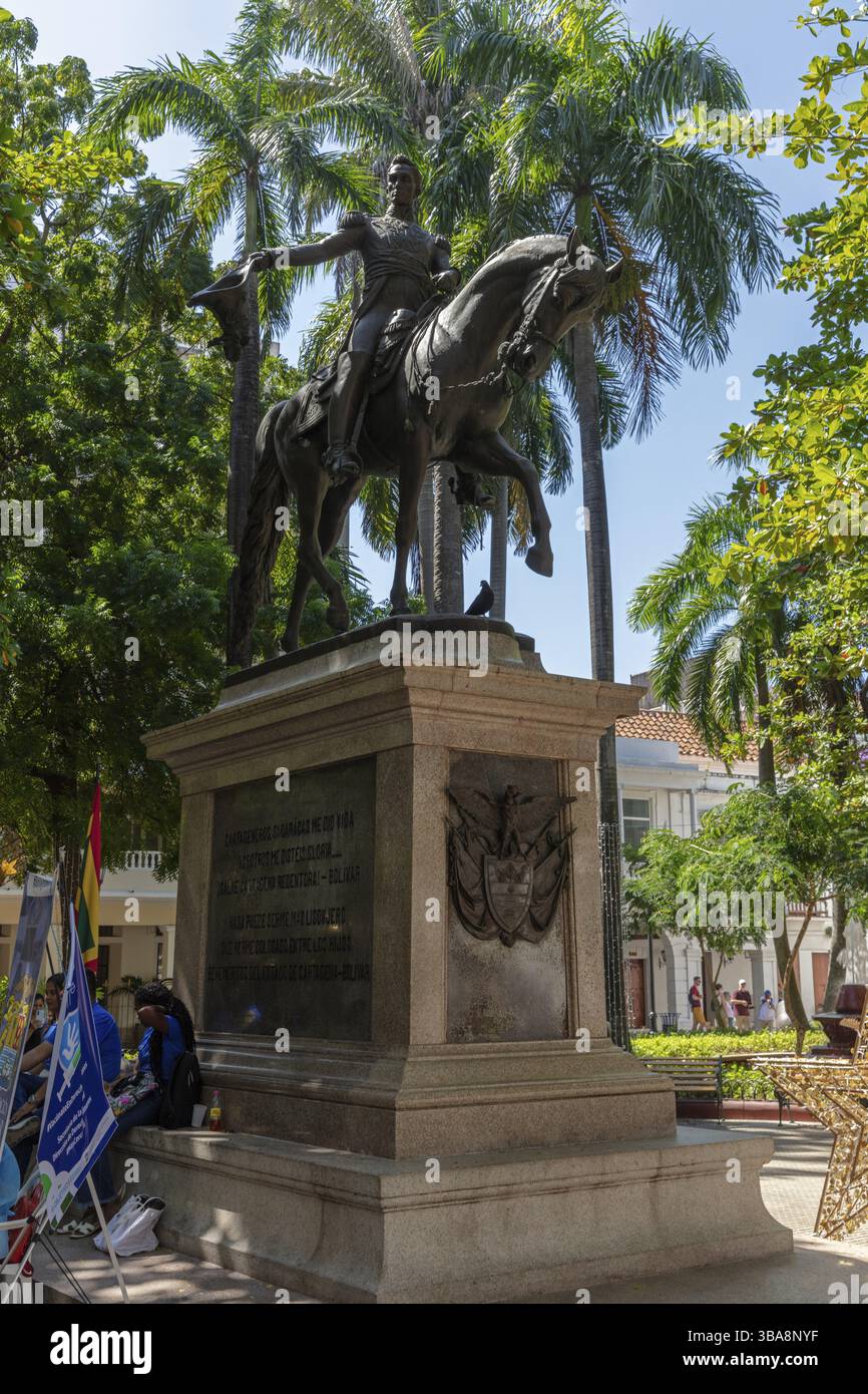 Simon Bolivar statue, Bolivar Park, Cartagena, Colombia, South America ...