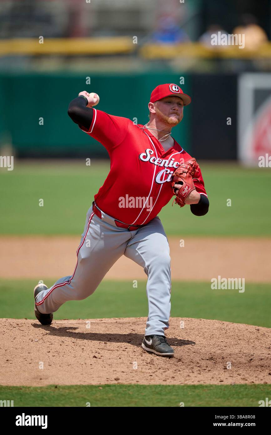 Chattanooga Lookouts pitcher Trevor Kuncl (31) during an MiLB Southern ...