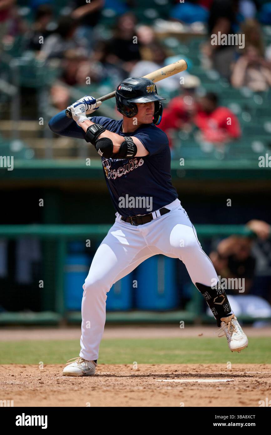 Montgomery Biscuits Will Simpson (6) bats during an MiLB Southern ...