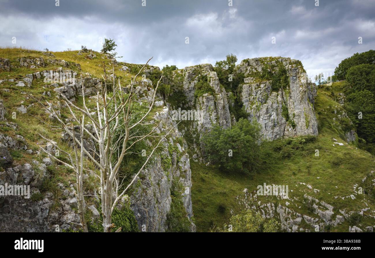 Cliffs of Cheddar Gorge from high viewpoint. High limestone cliffs in ...