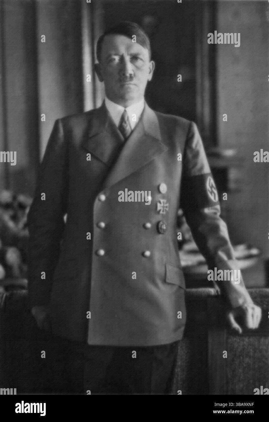 Adolf Hitler standing at desk - Heinric Hoffmann Portrait - circa 1935 ...