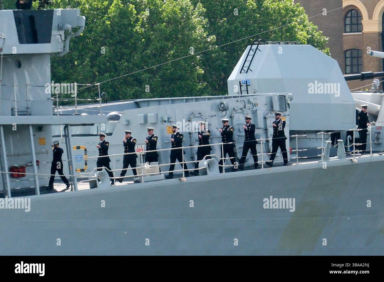 Tower Bridge, London, UK. 12th May 2025. HMS Sutherland, Type 23 ...