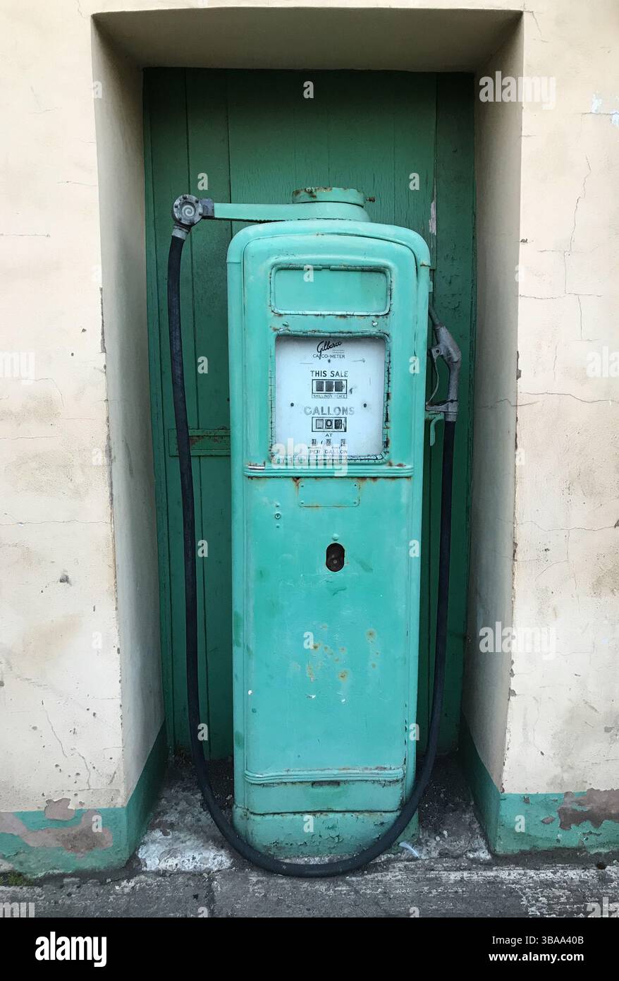 Old gilbarco calco meter petrol pump hi-res stock photography and ...