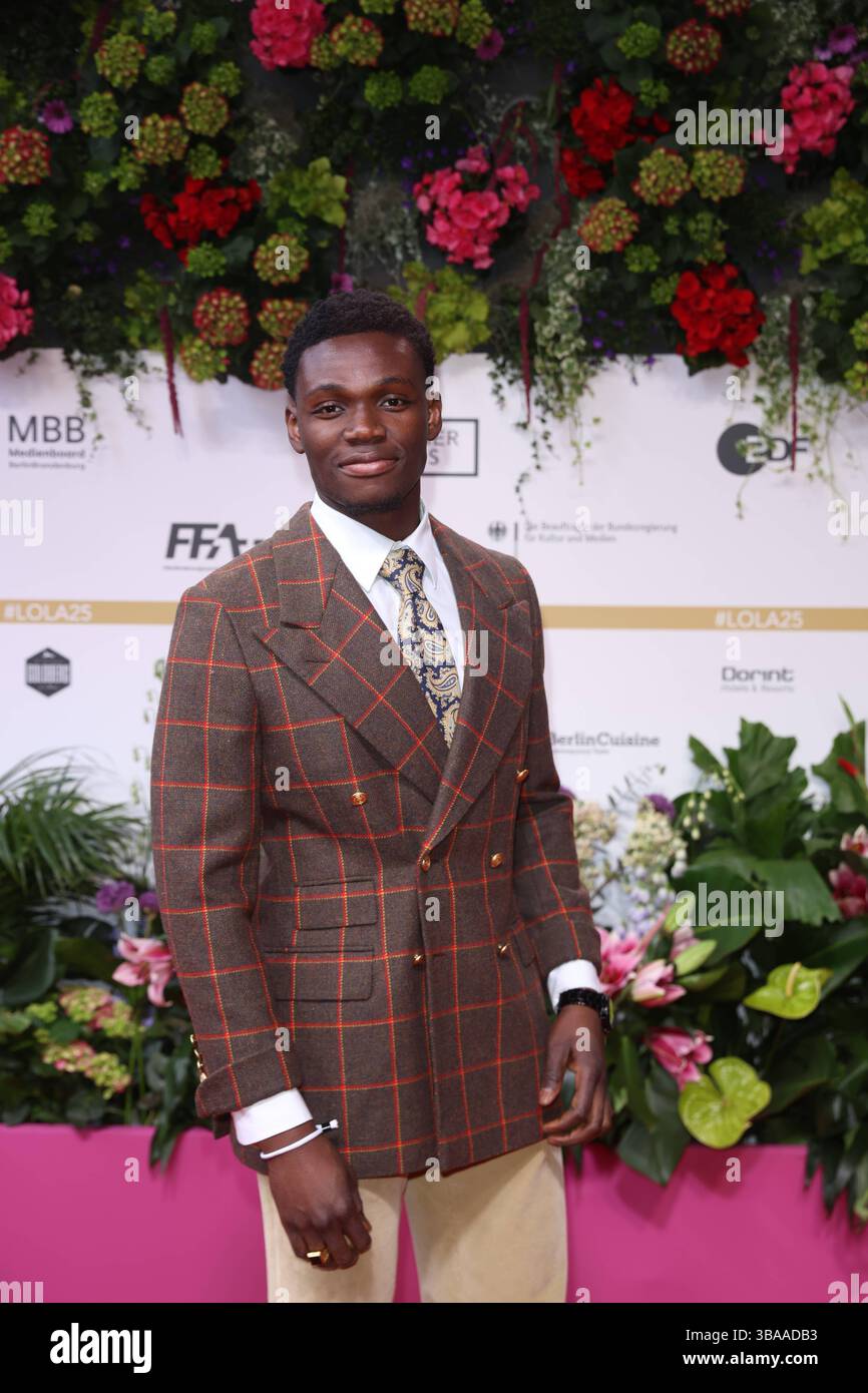 Award - Deutscher Filmpreis 2025 - Roter Teppich Bless Amada beim ...