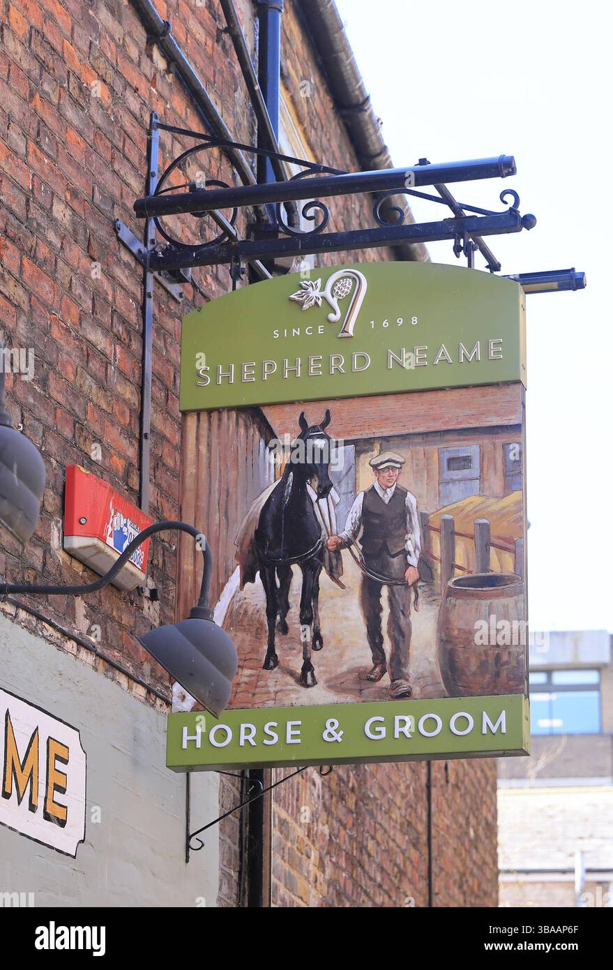 Shepherd Neame friendly local, Horse & Groom, with ales, food & live ...