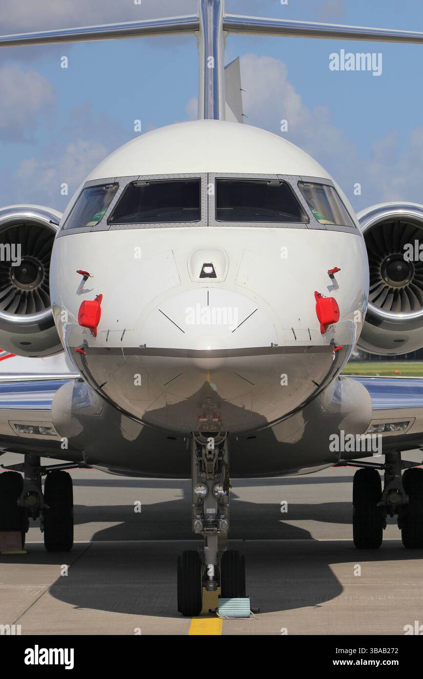 business jet at general aviation terminal Stock Photo - Alamy