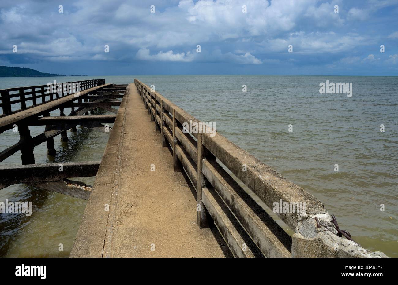 Kep beach, Cambodia Stock Photo - Alamy