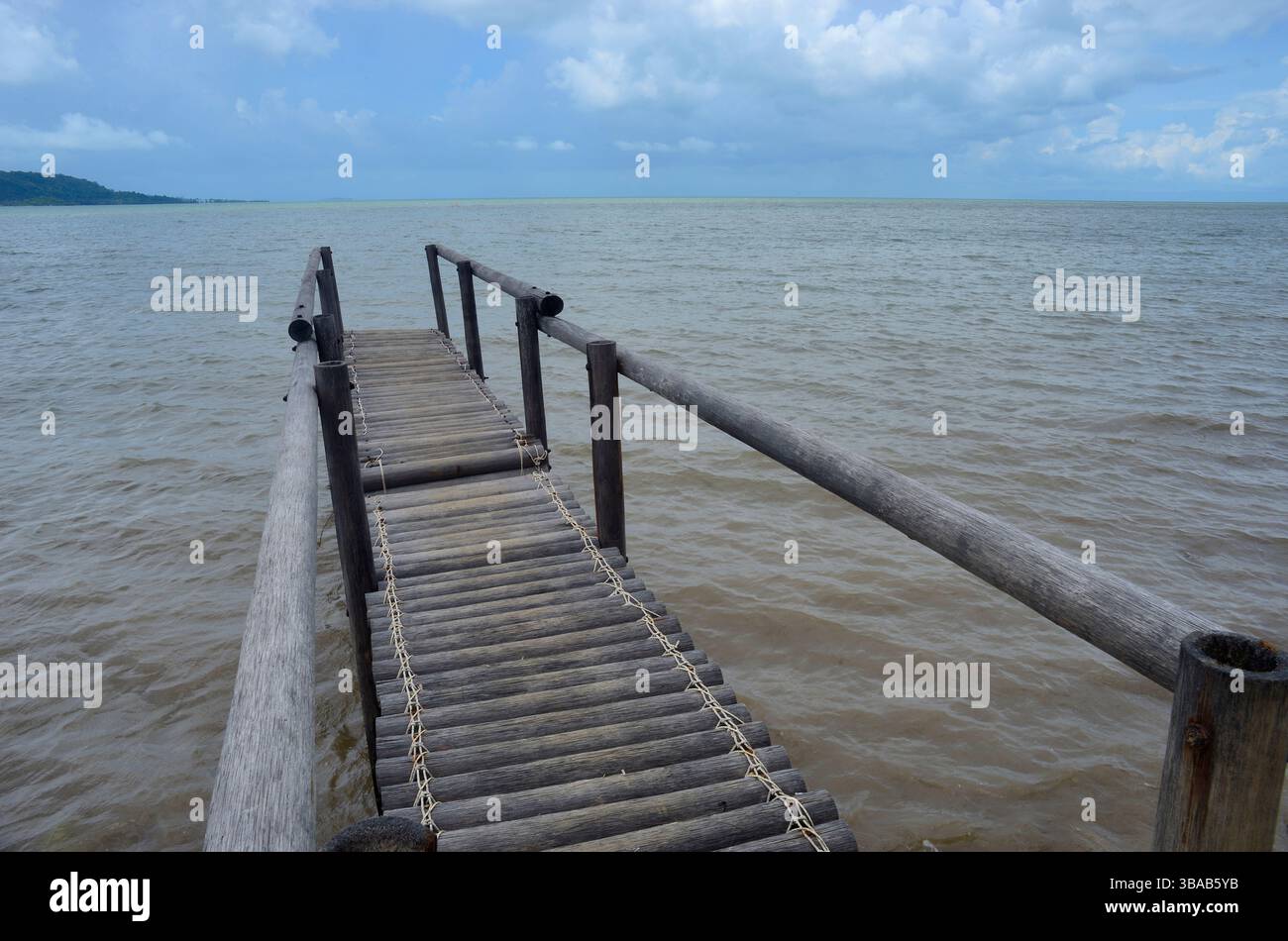 Kep beach, Cambodia Stock Photo - Alamy