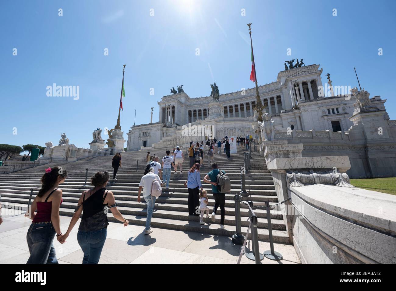 Rom, Italy. 10th May, 2025. The Victor Emmanuel Monument (Vittoriano ...