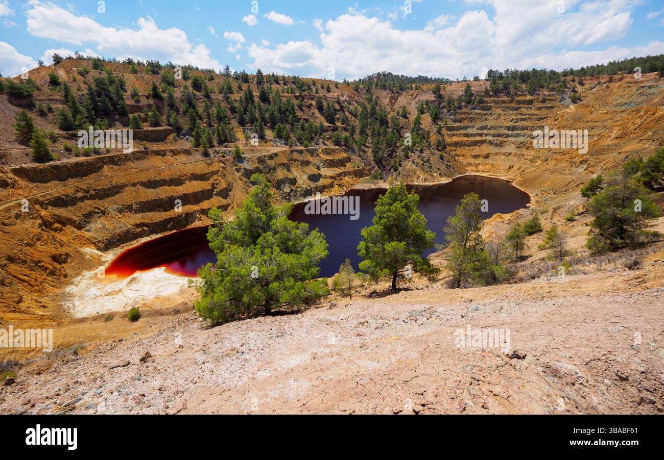 Kokkinopezoula mine, Troodos Geopark, Cyprus Stock Photo - Alamy
