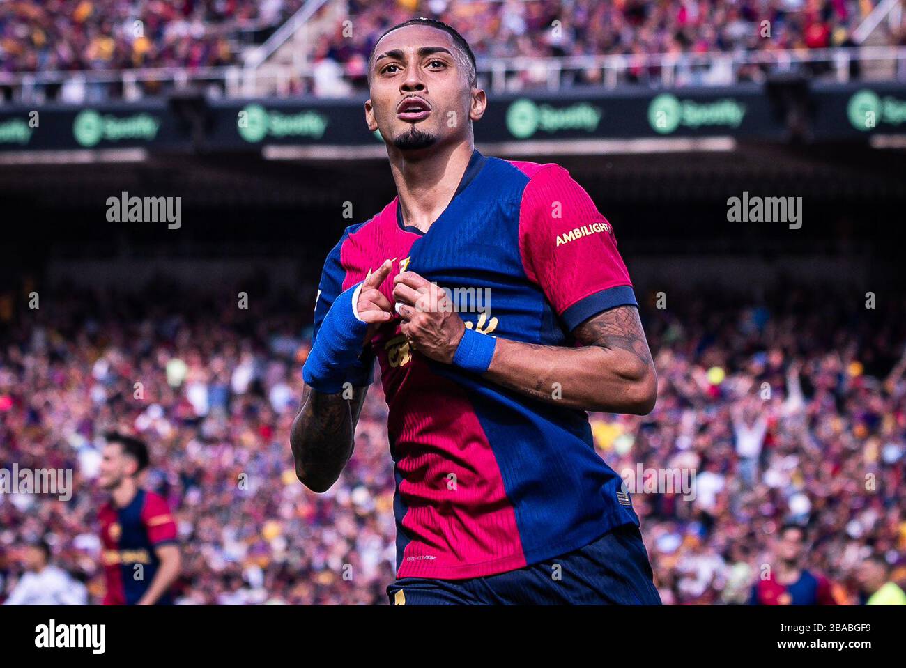 Raphael DIAS BELLOLI (Raphinha) of Barcelona celebrates his goal during ...