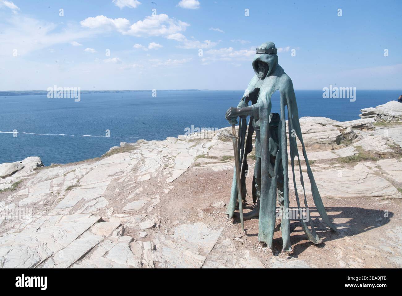 Gallos - King Arthur Sculpture Tintagel Castle North Cornwall Stock ...