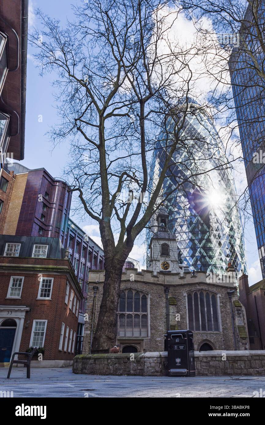 Historic brick buildings london hi-res stock photography and images - Alamy