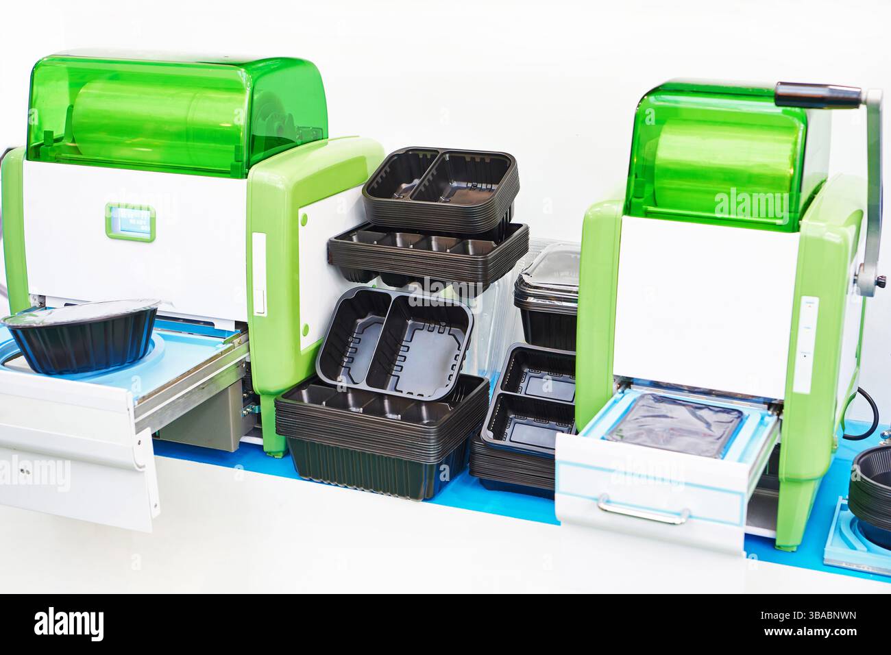 Packaging equipment for the food industry Stock Photo - Alamy