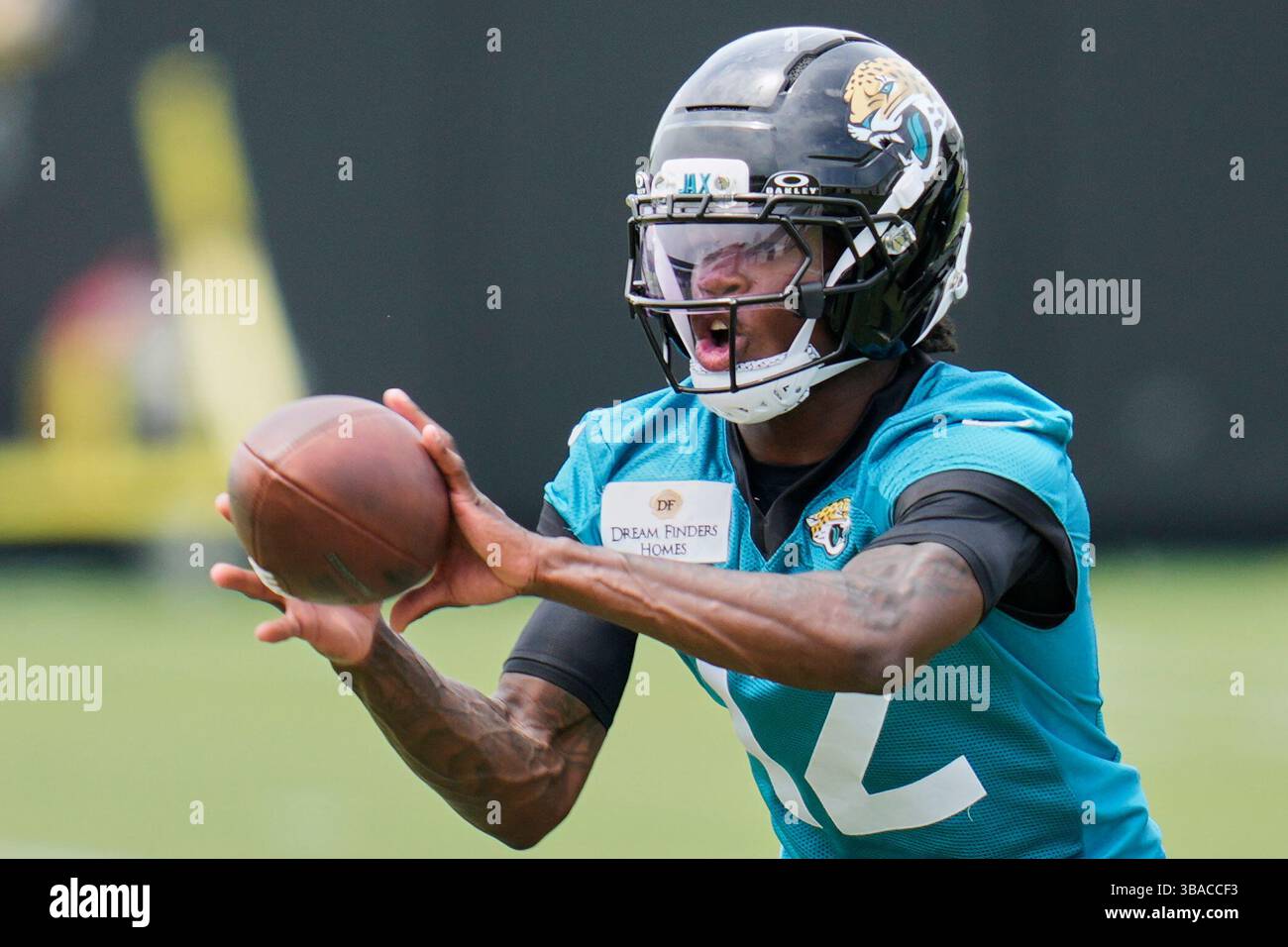 Jacksonville Jaguars wide receiver Travis Hunter makes a reception ...