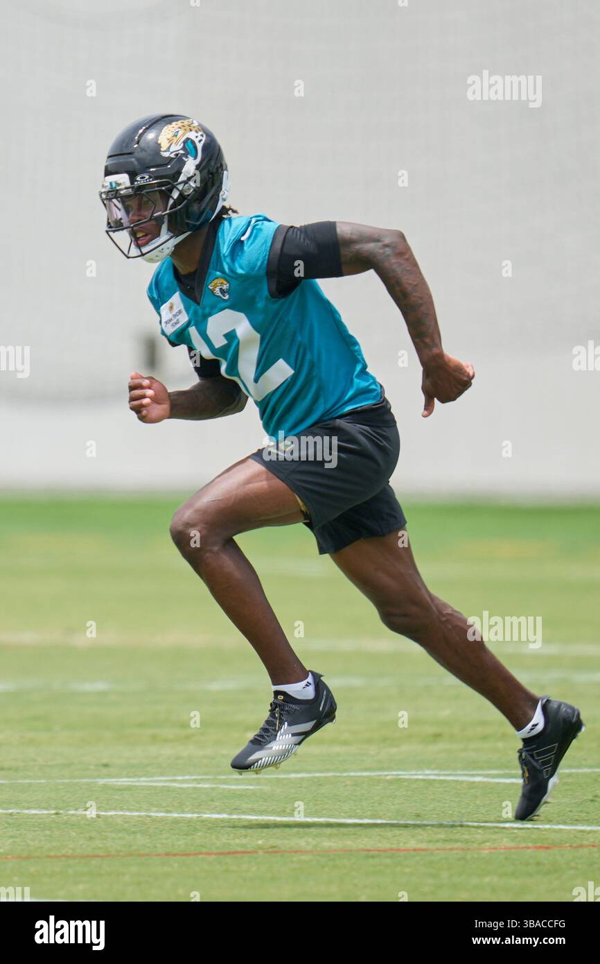 Jacksonville Jaguars wide receiver Travis Hunter runs a drill during ...