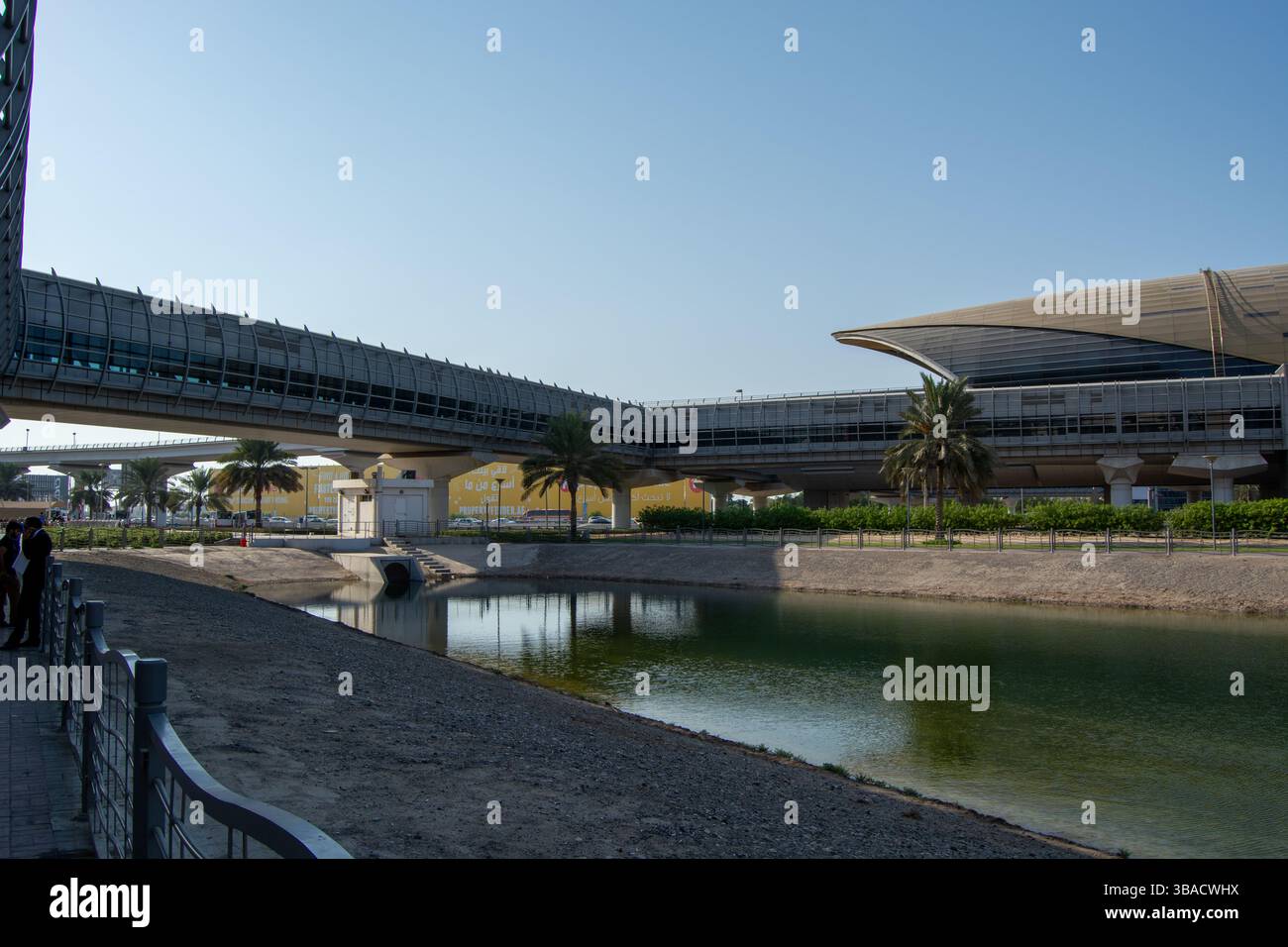 Elevated walkways hi-res stock photography and images - Alamy