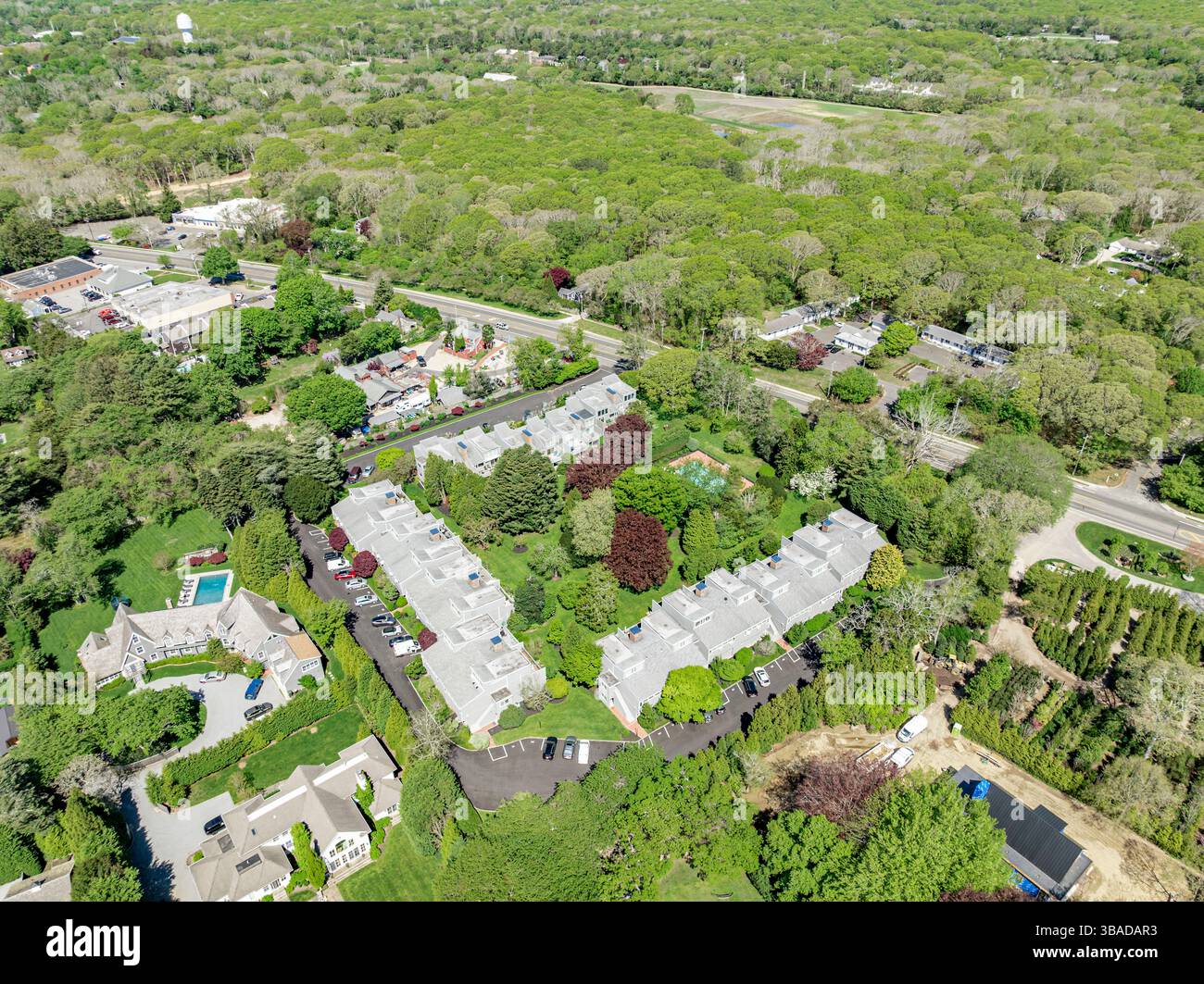 Commerical properties hi-res stock photography and images - Alamy