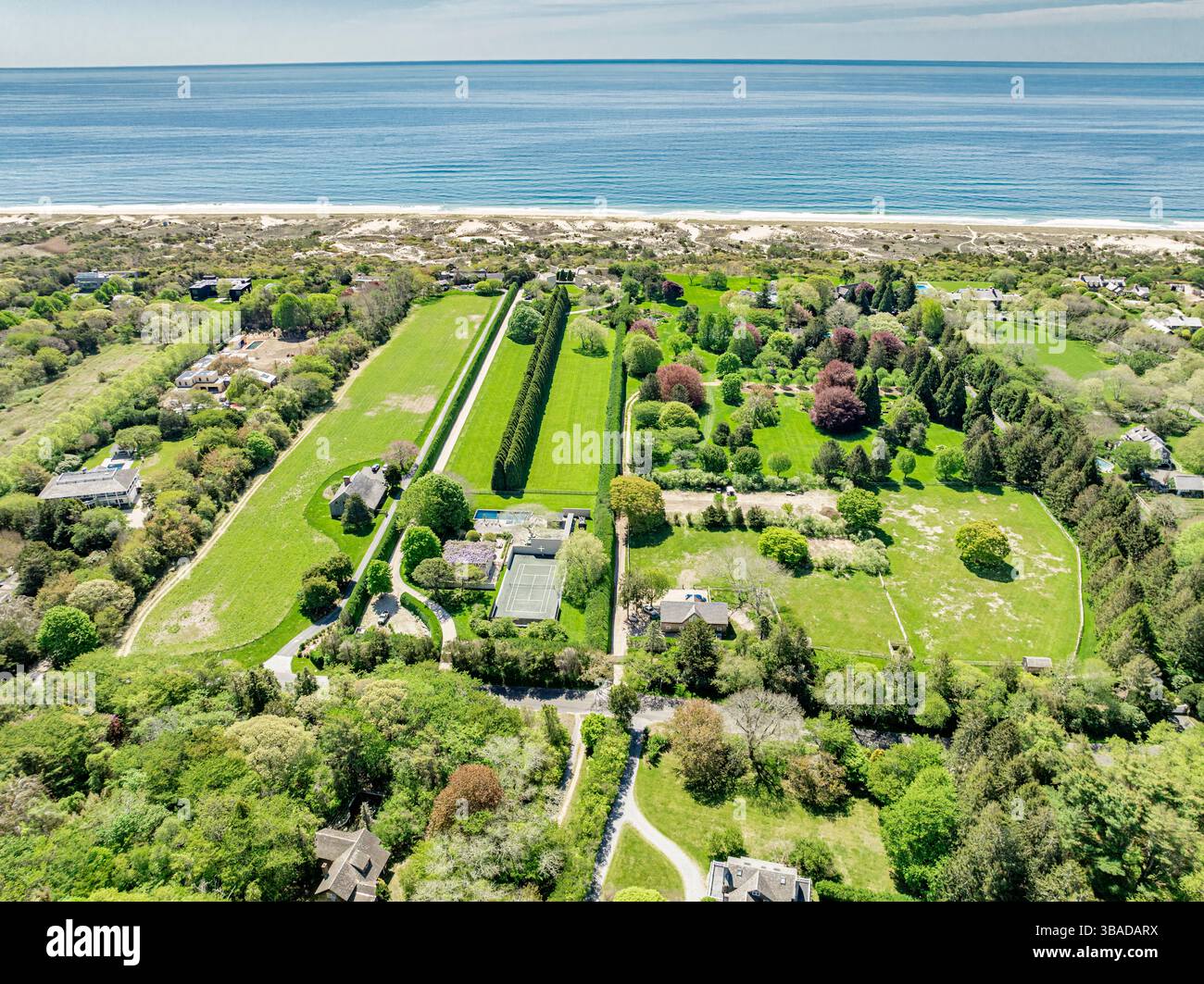 aerial view of large estates on further lane, east hampton Stock Photo ...