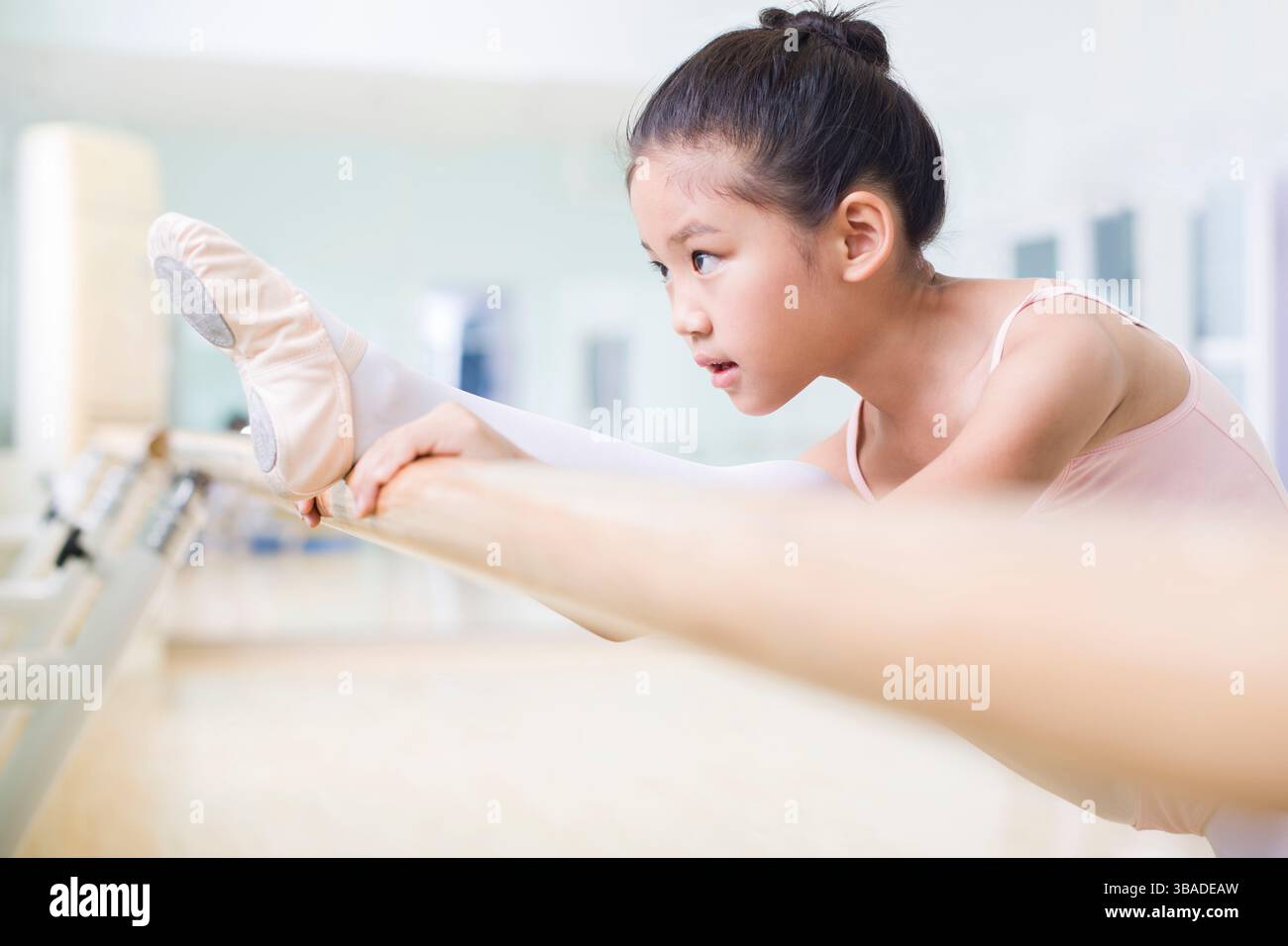 Little Chinese girl practicing ballet Stock Photo - Alamy