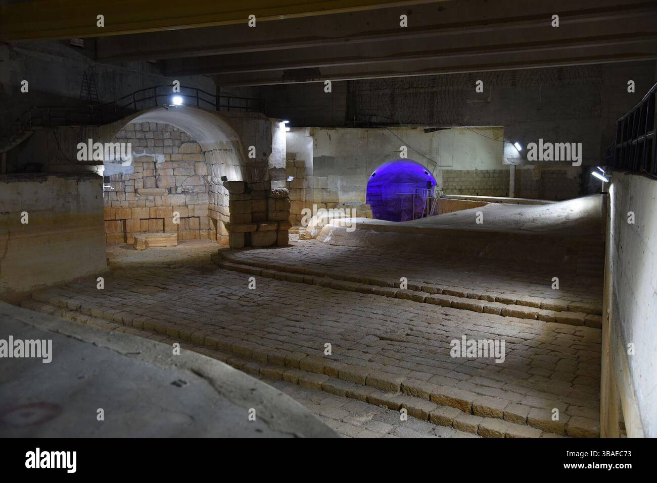(250512) -- DAMASCUS, May 12, 2025 (Xinhua) -- The main reservoir of ...