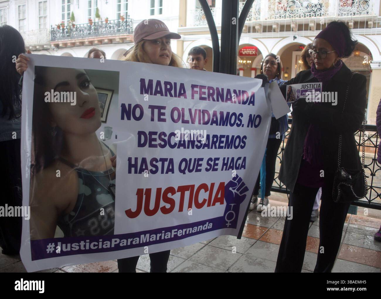 CUENCA PLANTON FOR THE DEATH OF MARIA FERNANDA LOPEZ Cuenca, Ecuador ...