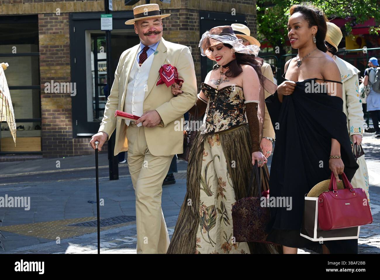 Walk 2025 hi-res stock photography and images - Alamy