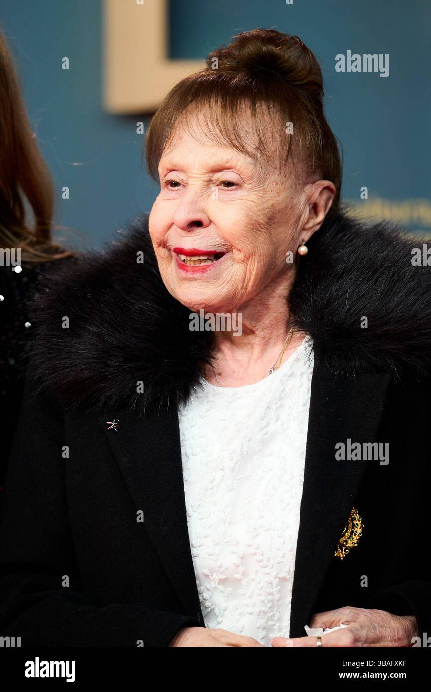 Gemma Cuervo attends Talia Awards 2025 red carpet at Fernando Fernan ...