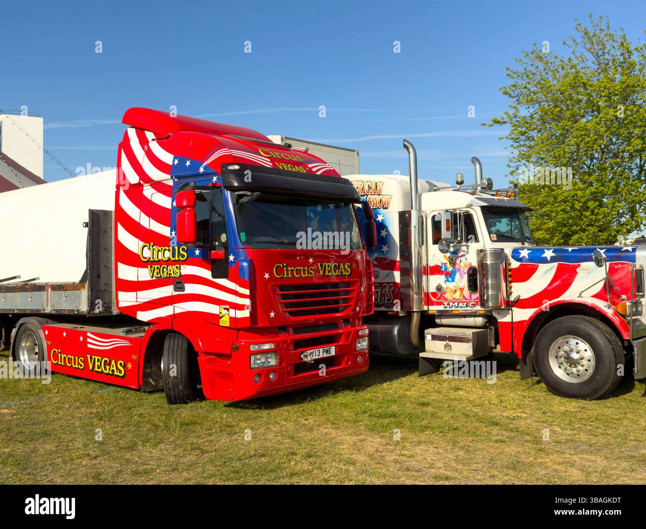 Touring circus vehicles hi-res stock photography and images - Alamy