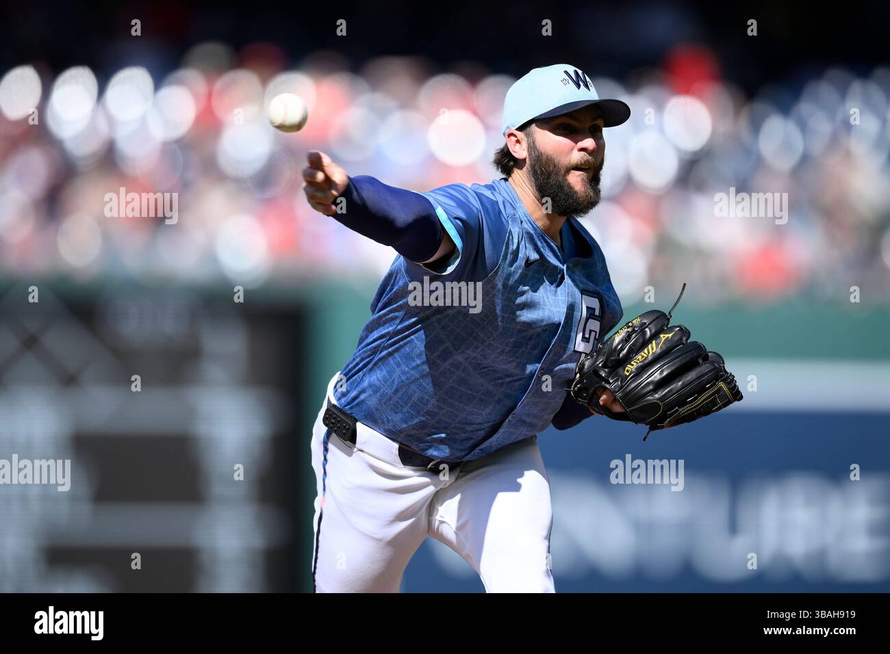 Washington Nationals starting pitcher Trevor Williams (32) in action ...